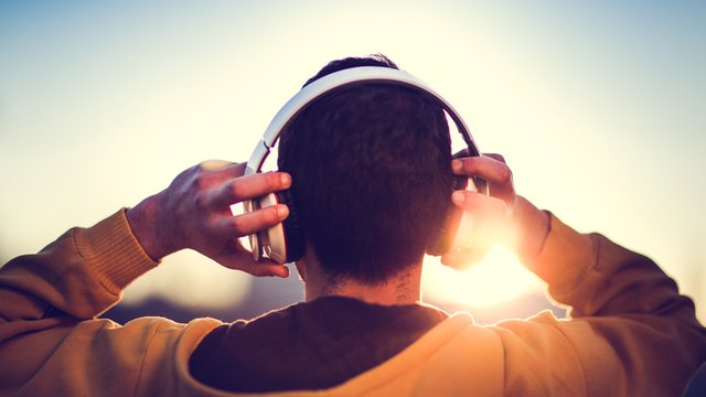 More Than A Tenth Of Our Day Is Spent Listening To Music - Smooth